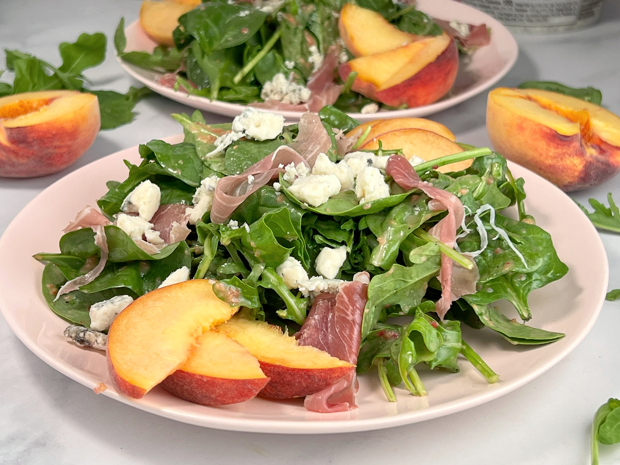 Arugula and Spinach Salad with Blue Cheese and Peach Vinaigrette ...